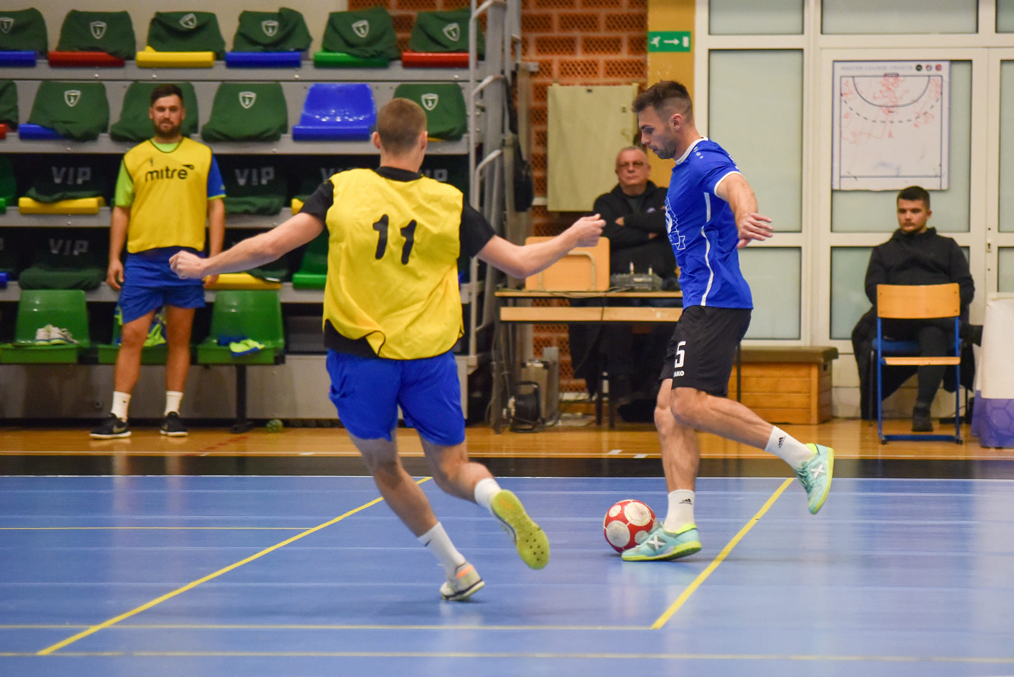 Otvoren 19. Božićni malonogometni turnir - nasice.hr